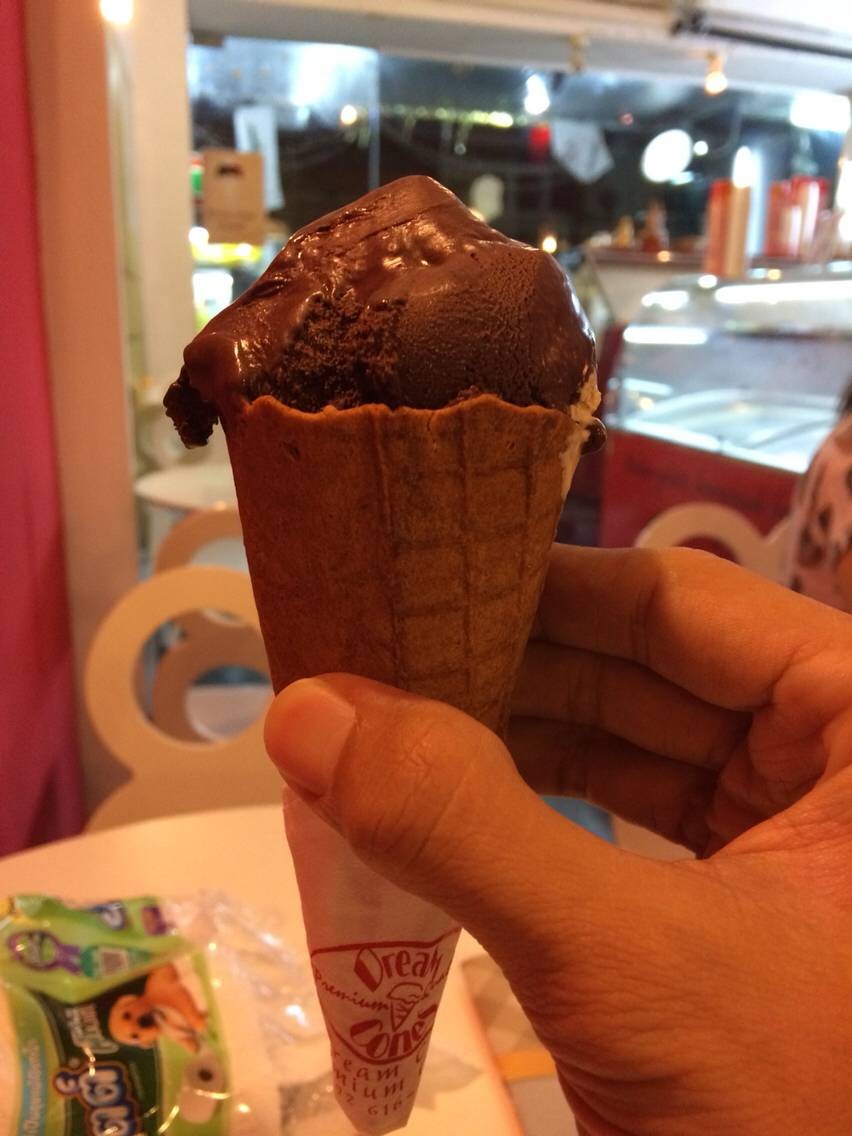 รีวิว Dream Cones หัวหิน - รสชาติอร่อยจริงๆ ครับ คนขายก็ใจดี