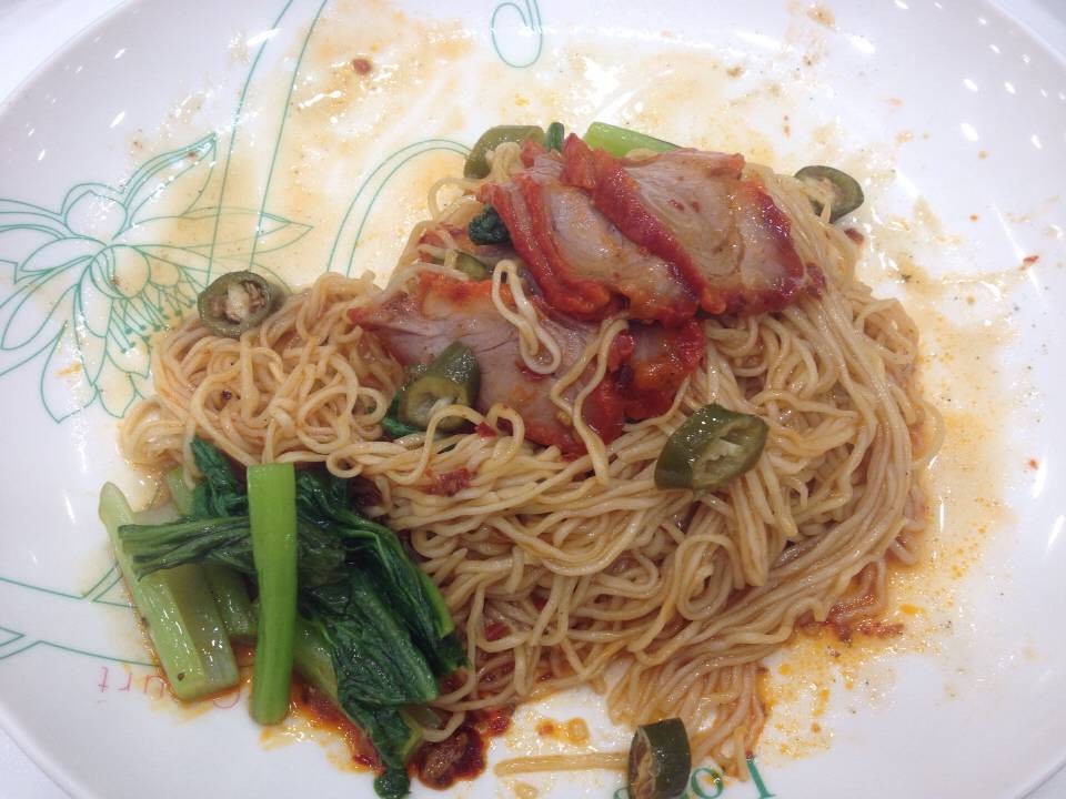 รีวิว Noodle Garden Tesco Lotus Rama 4 - บะหมี่แห้งหมูแดงสุดโปรด - Wongnai