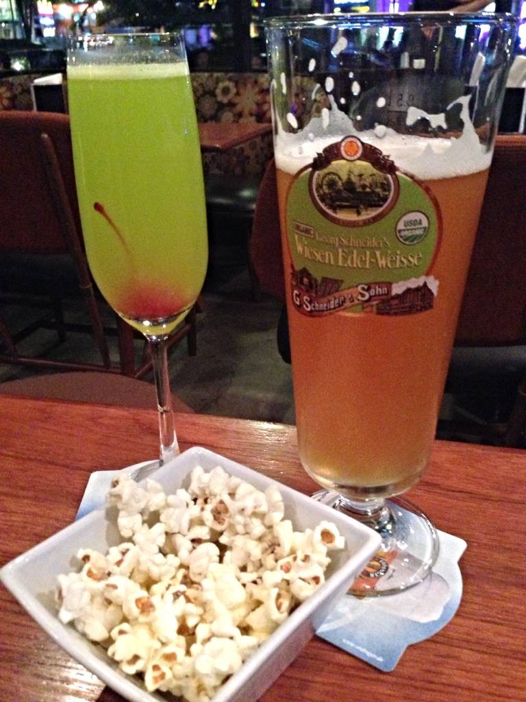 ร้าน She Bar (ฌีบา) - รีวิวร้านอาหาร - Wongnai