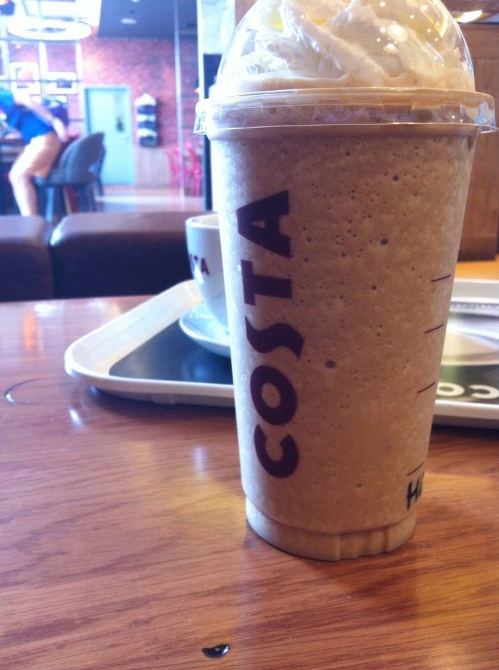 รีวิว Costa Coffee Plus Mall Bangyai - กาแฟก็งั้นๆ เค็กไม่โอเค บรรยากาศพอนั่งได้