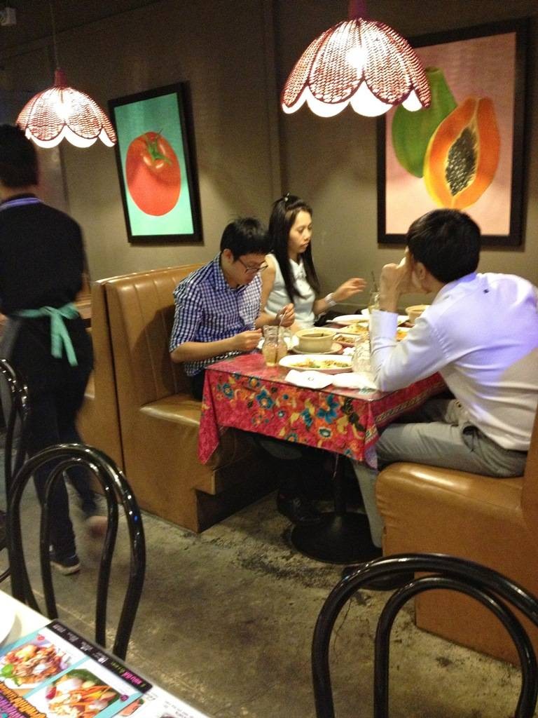 รีวิว แซ่บอีลี่ เอเวอรี่เดย์ (Zaab Eli Everyday) Silom Complex - แซ่บเบา ๆ ที่ร้านแซ่บอีลี่ ...