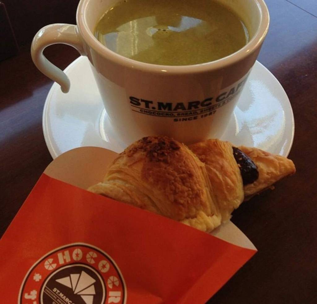 รีวิว Choco Cro Ningyocho - ครัวซองกรอบอร่อย