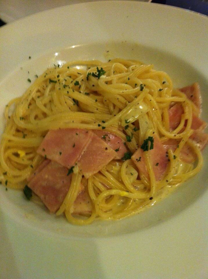 รีวิว Spaghetti Factory เซ็นทรัลเวิลด์ - อร่อยเข้มข้น - Wongnai