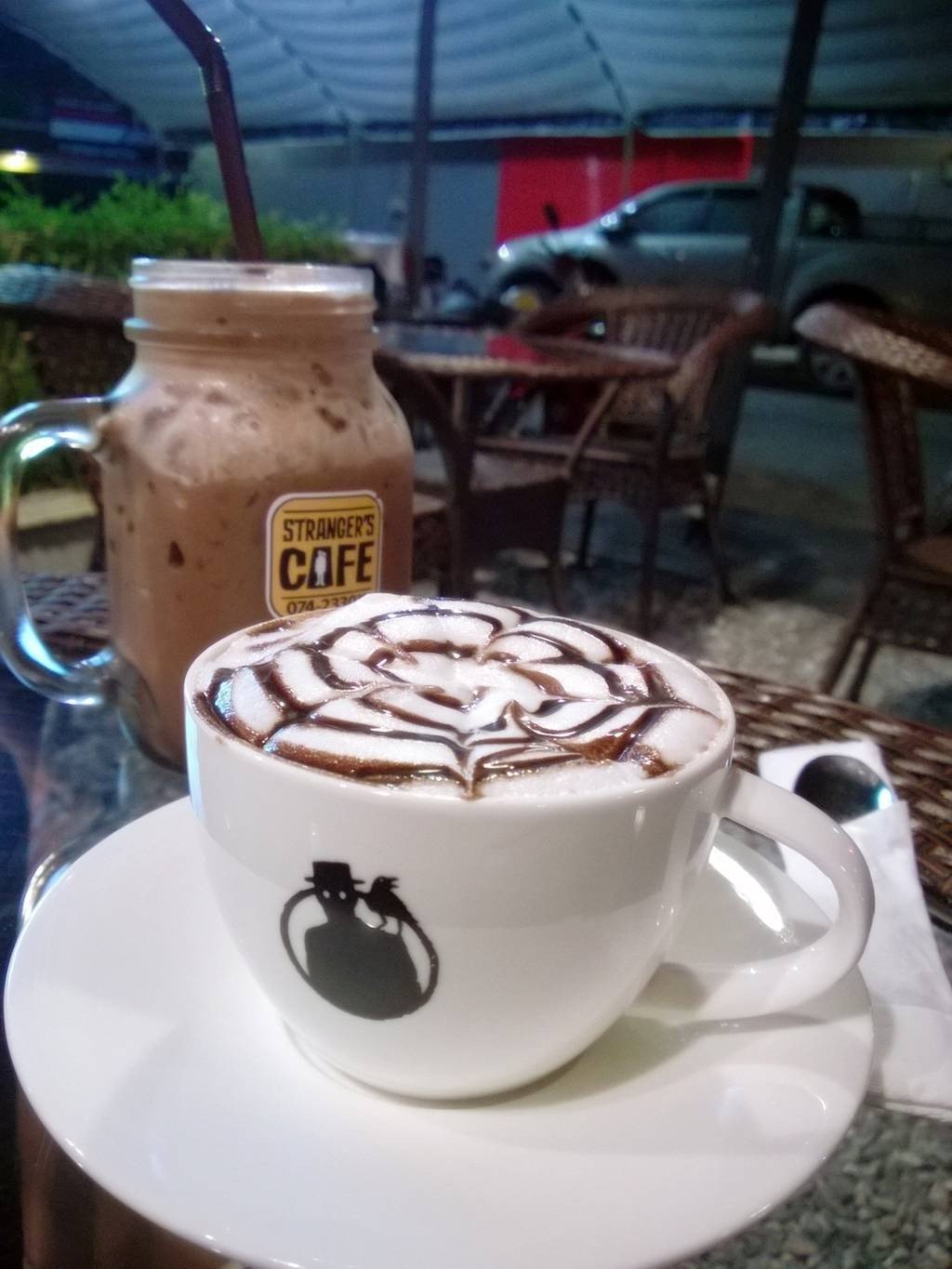 รีวิว STRANGER'S CAFE - ราวกับว่าผมกลายเป็นคนแปลกหน้าเมื่อก้าวเข้ามา