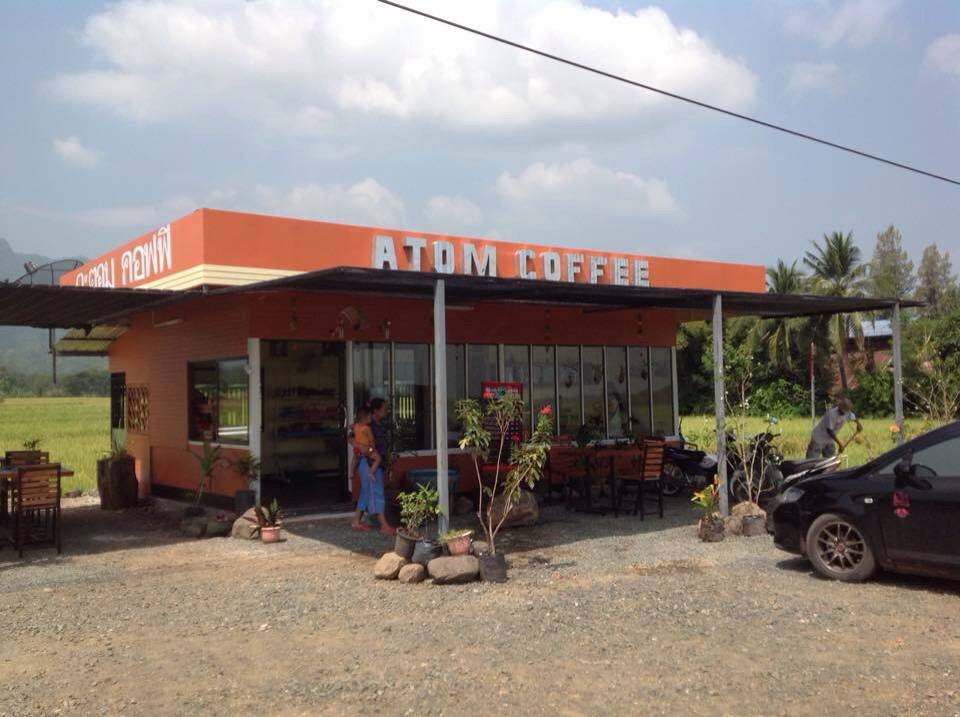 รีวิว Atom Coffee - อะตอมคอฟฟี่ - - ร้านกาแฟสด. วิวสวยมาก. ขายของฝาก