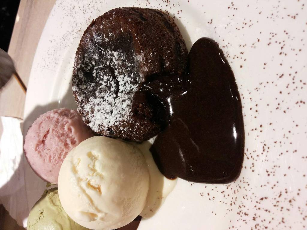 รีวิว After You Dessert Café คริสตัล พาร์ค - ฮันนี่โทสหอมอร่อย