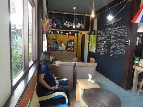 รีวิว Mont Jo cafe house - ร้านกาแฟไอเดียเก่.... เป่ายิงฉุบชนะ... ลดไปเลย 5 บาท