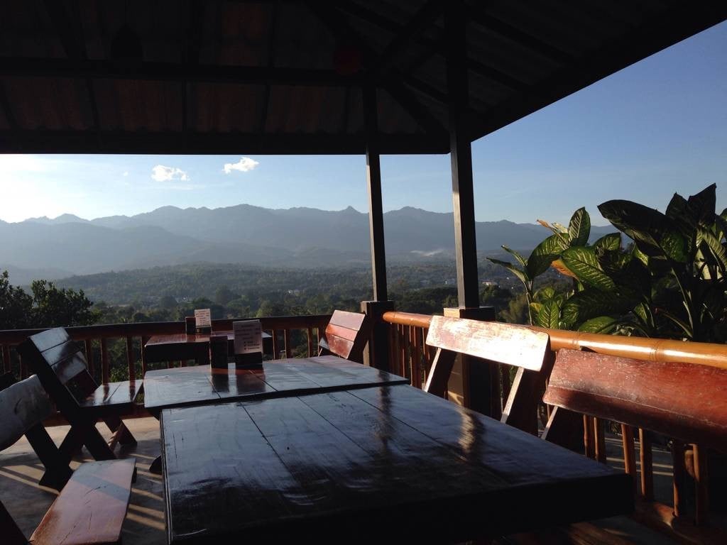 รีวิว Sunset view @Pai - เจ้าของร้านน่ารัก อาหารอร่อยค่ะ