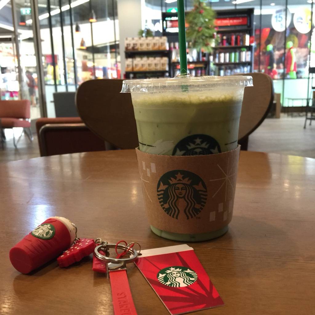 รีวิว Starbucks Robinson Saraburi - กว้างดี ที่นั่งเยอะ
