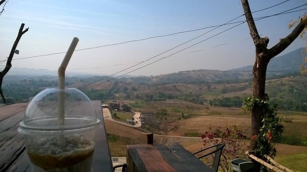 รีวิว IN & OUT Coffee - เหมาะสำหรับนั่งชิลๆ กินกาแฟครับ อาหารดูยังไม่ ...