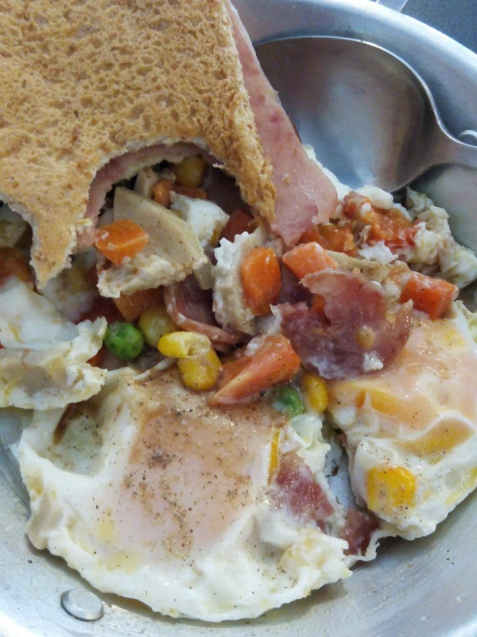 รีวิว cafe'22 - ร้านเล็กๆ สงบ - Wongnai