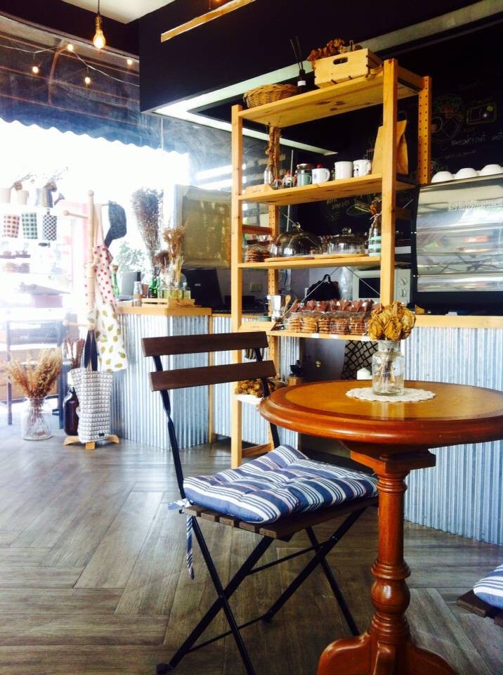 รีวิว Launch Cafe - อิ่มมื้อเช้า สดชื่นด้วยกาแฟ กับร้านกะทัดรัด ริมสาทร