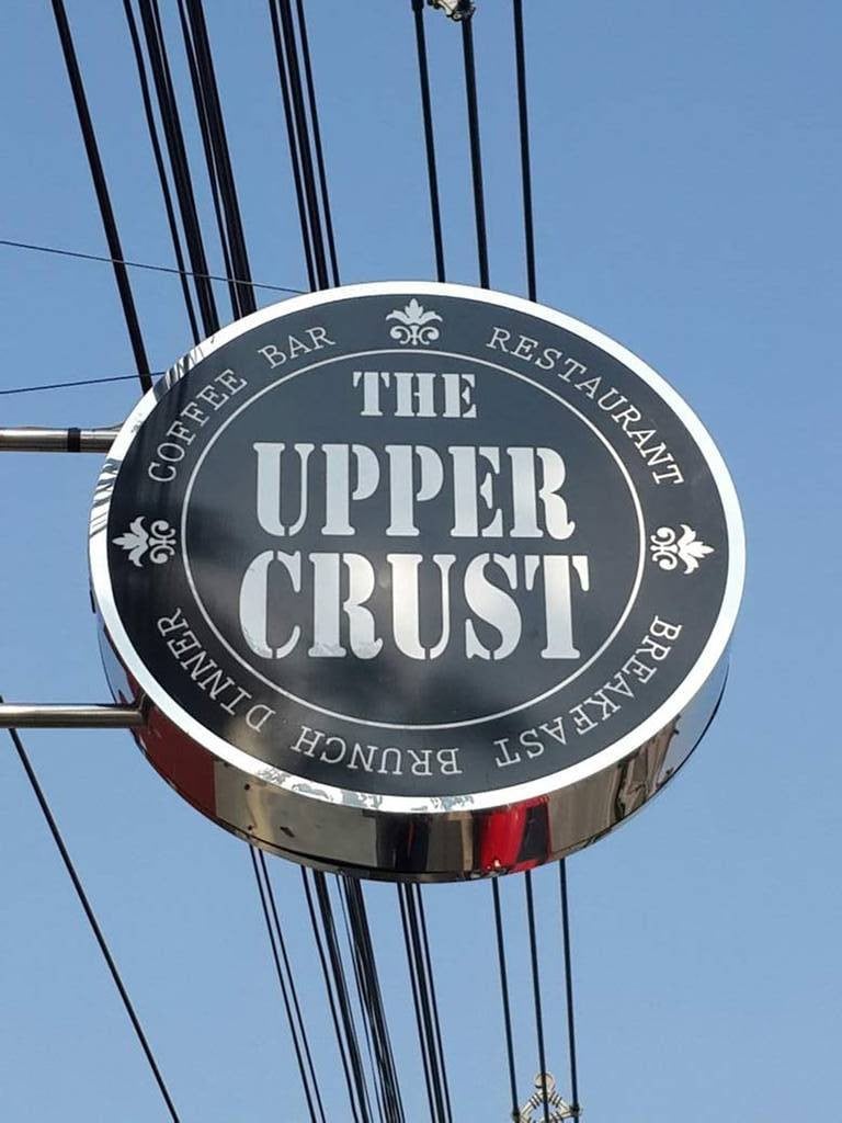 รีวิว The Upper Crust - คาเฟ่ใหม่ ถนนข้าวหลาม