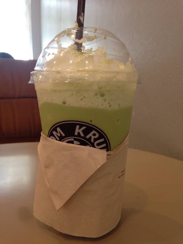 รีวิว Hom Krun Coffee สถาบันเอไอที - หาง่าย ที่จอดสะดวก นั่งรอสบาย