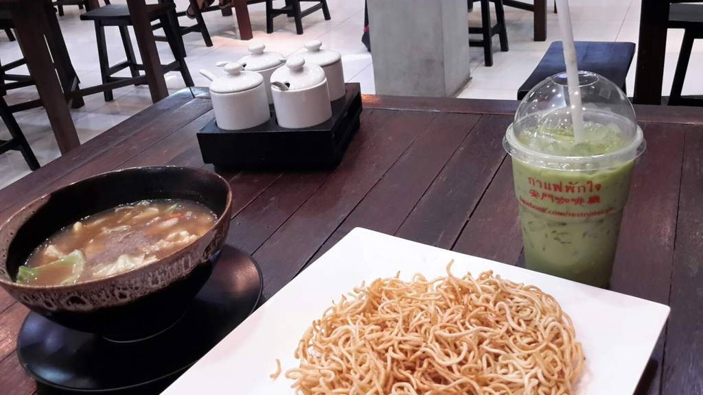 รีวิว Rest Note Cafe' พญาไท - ร้านกาแฟผสมก๋วยเตี๋ยว