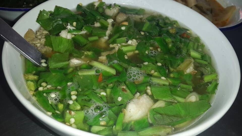 รีวิว ไก่หุบบอนโรงโป๊ะ เจ้าเก่าโฉมใหม่ - ต้มยำรวมมิตรสาดพริกสะใจไม่มี ...