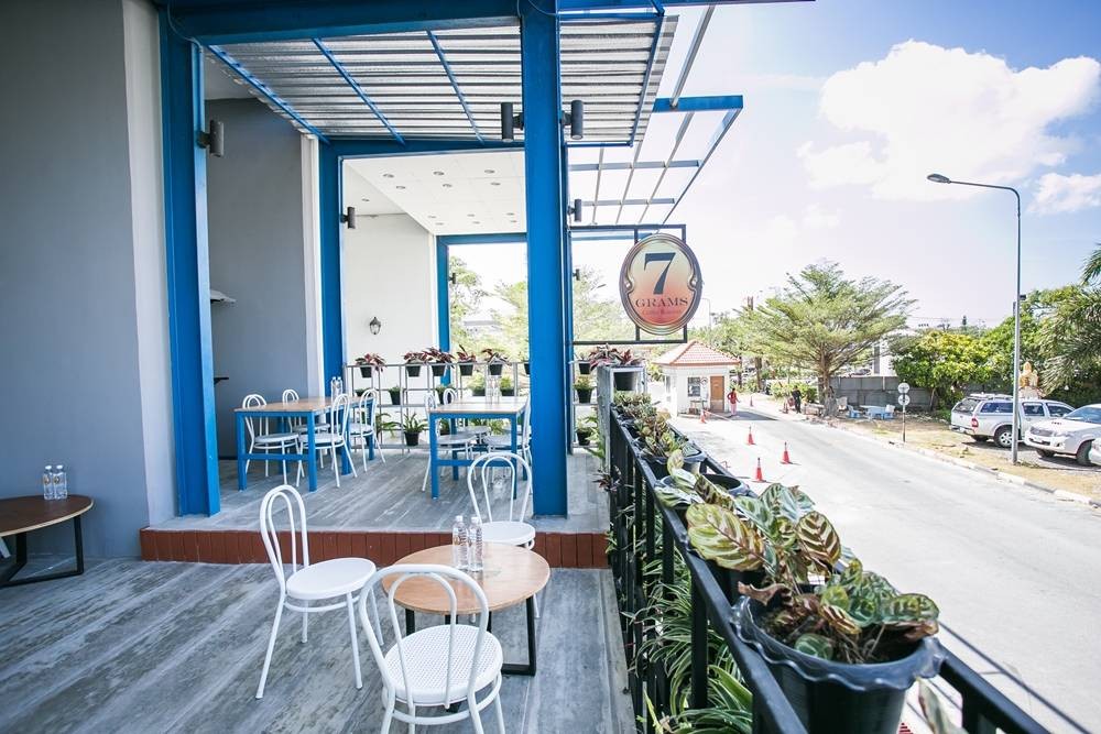 รีวิว 7 Grams Coffee Roasters หาดใหญ่ - บรรยากาศในร้านน่านั่งดีนะครับ