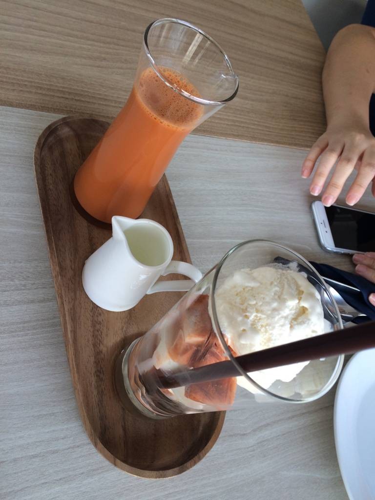รีวิว Twist Eat&Drink - อาหาร. บรรยากาศจัดว่ายอด