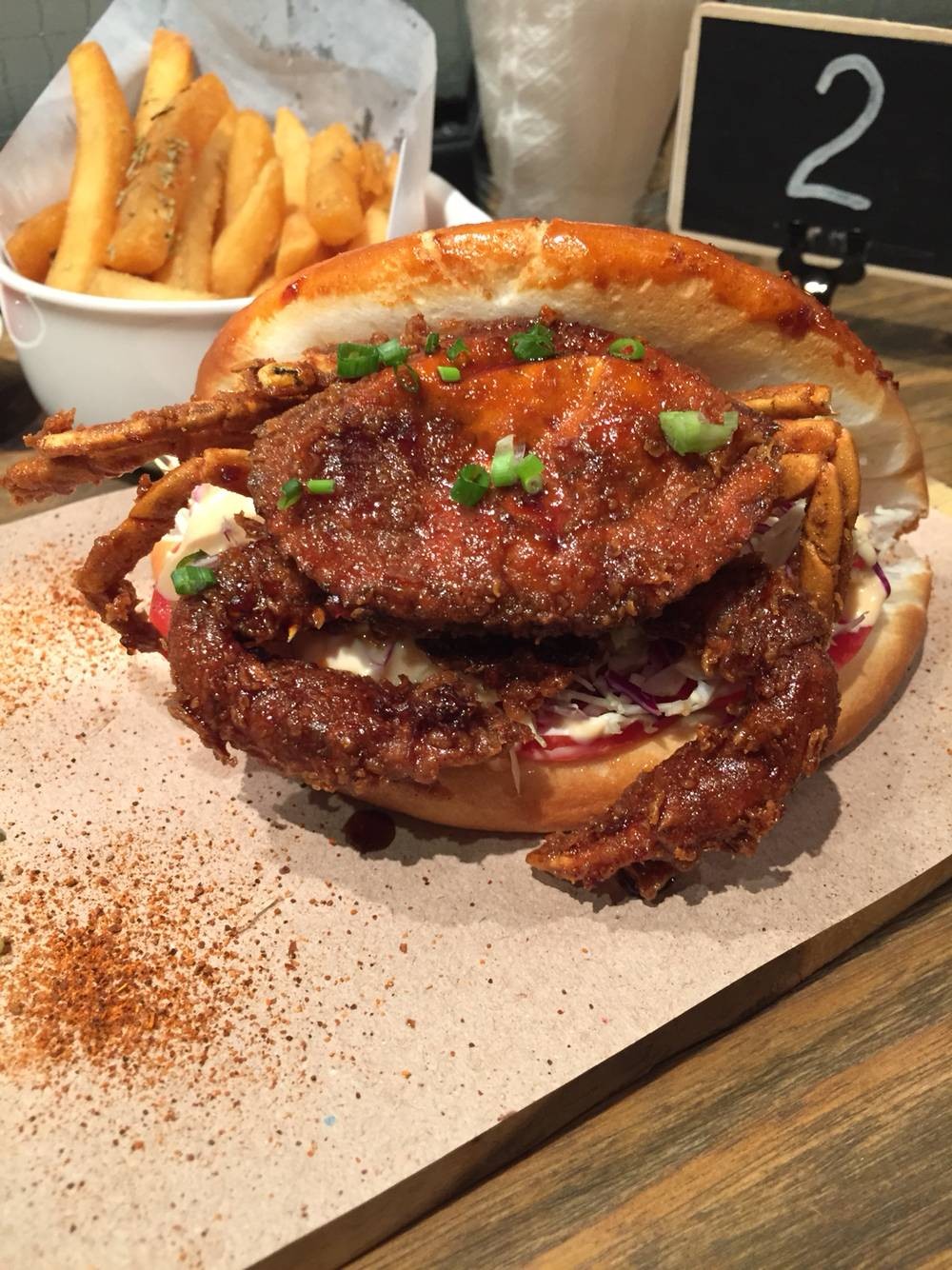 รีวิว Mono Mono BKK 24 avenue - ร้านนี้ Soft Shell Crab Bun อร่อย - Wongnai