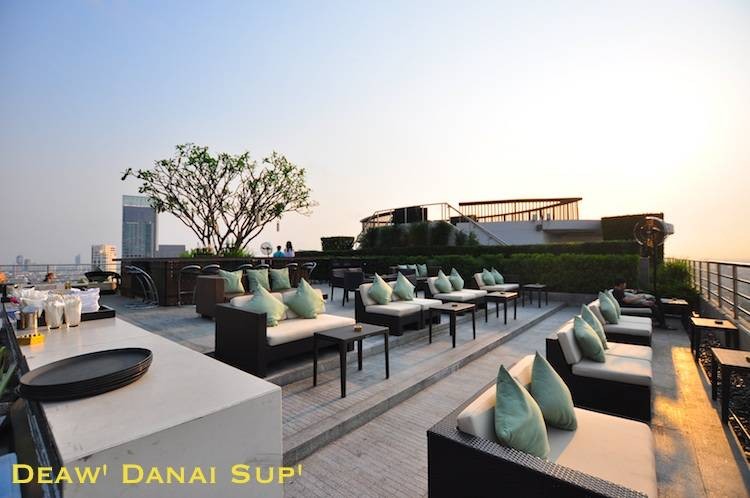 รูป Three Sixty Lounge Millennium Hilton Bangkok Hotel