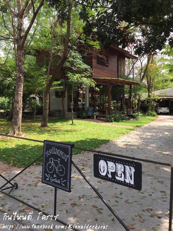 รีวิว 382 SPACE COFFEE & BAKERY - ร้านกาแฟในสวน บรรยากาศร่มรื่น