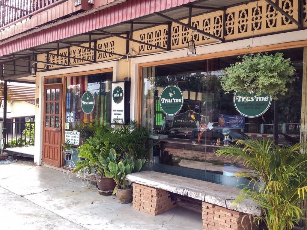 รีวิว Trus'me Coffee Bar - ชอบการแต่งร้าน ผสมผสานกันได้ลงตัว กาแฟอร่อย ...