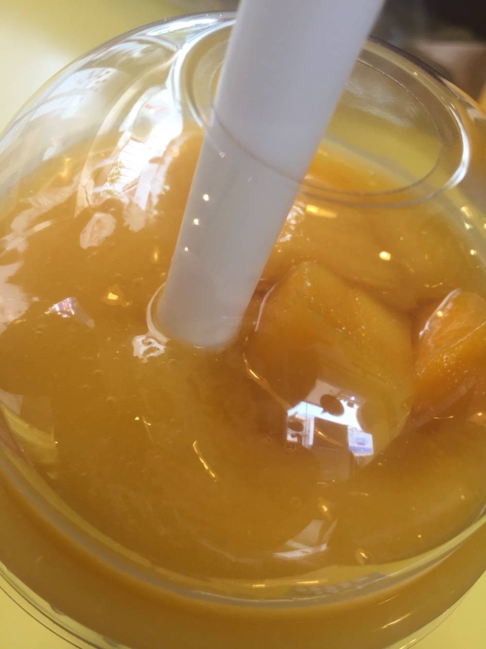 รีวิว Yellow Dellow Dessert Siam Square - น้ำมะม่วงข้นมากก อย่างกับกิน ...