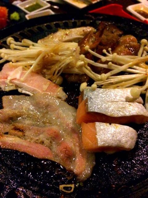 รีวิว Shimi Shabu - อาหารหลากหลาย บริการดี