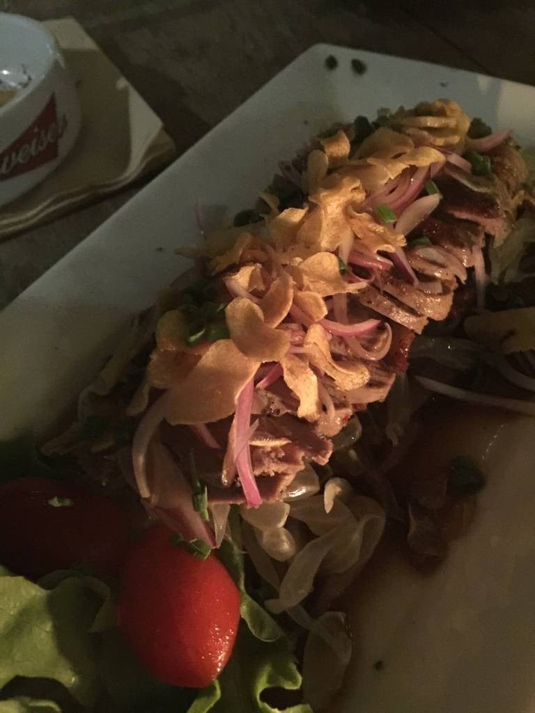 รีวิว Mellow Restaurant & Bar The Crystal - เหมาะสำหรับนั่งดื่มมากว่า ...