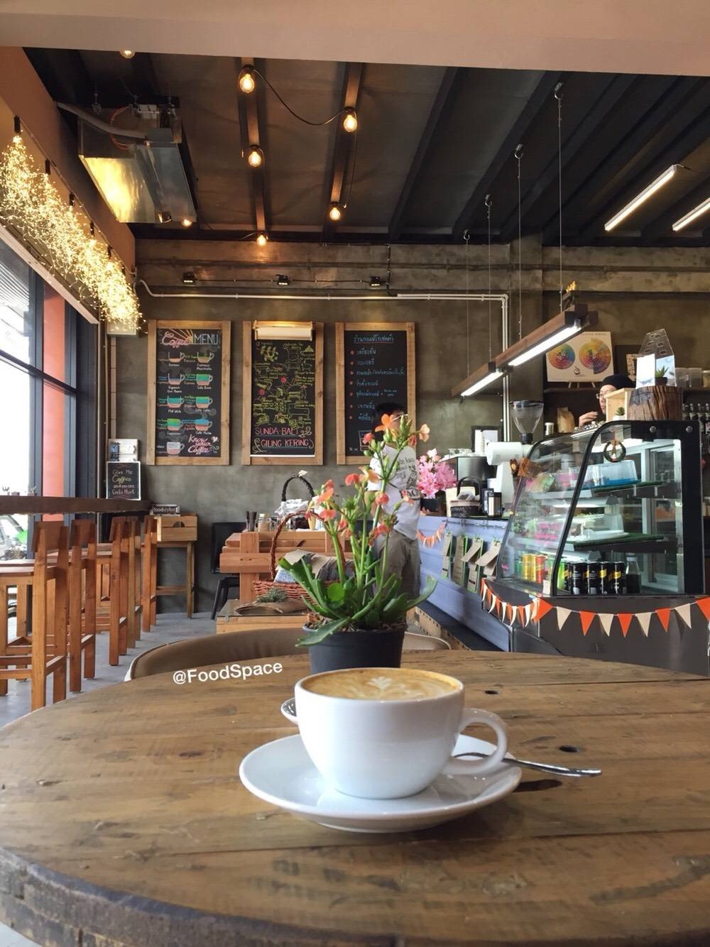 รีวิว Rosetta Coffee Roasters ตลาดไท ไอยรา - ร้านกาแฟสำหรับคอกาแฟ ชา ...