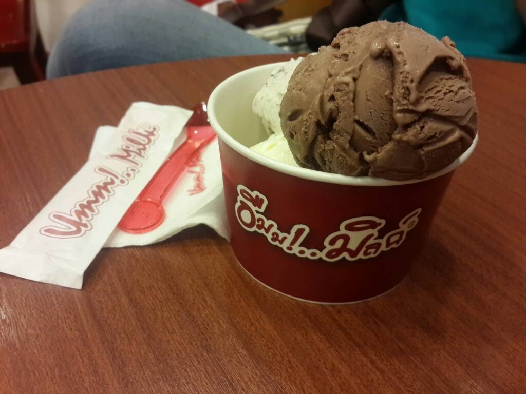 รีวิว Umm milk ประสานมิตรพลาซ่า - ครีมเข้มข้น มีโปรโมชั่น