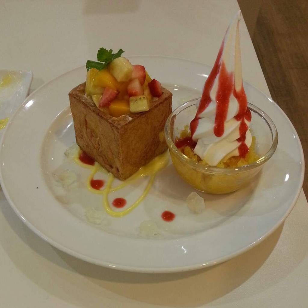 รีวิว Sfree เดอะมอลล์ บางกะปิ - fruity cube-choux