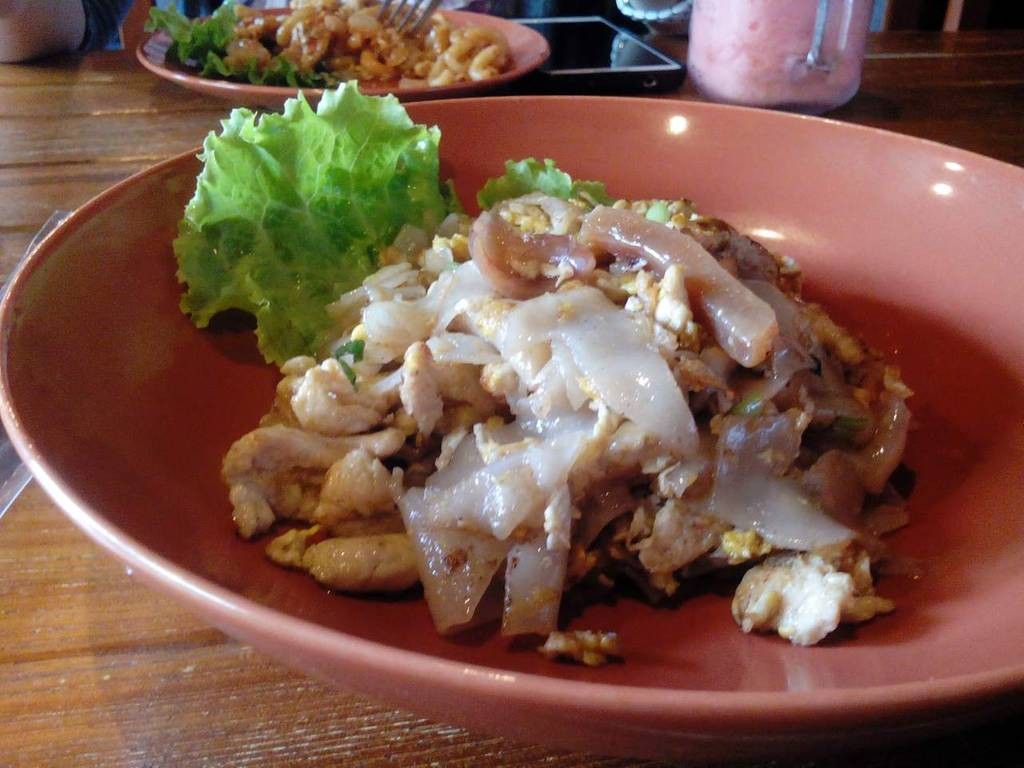 รีวิว Manee Cafe - บรรยากาศสบายๆ แนววินเทจ