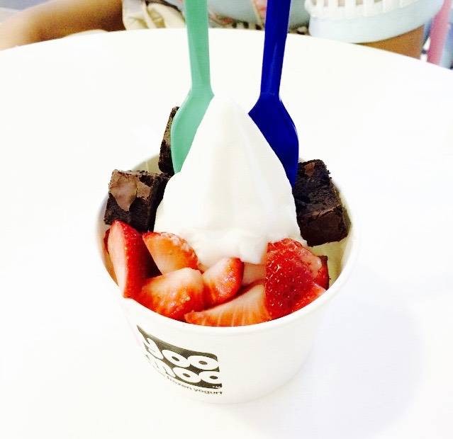 รีวิว Yoomoo Frozen Yoghurt EmQuartier - ไอศครีมโยเกิตไร้ไขมัน - Wongnai