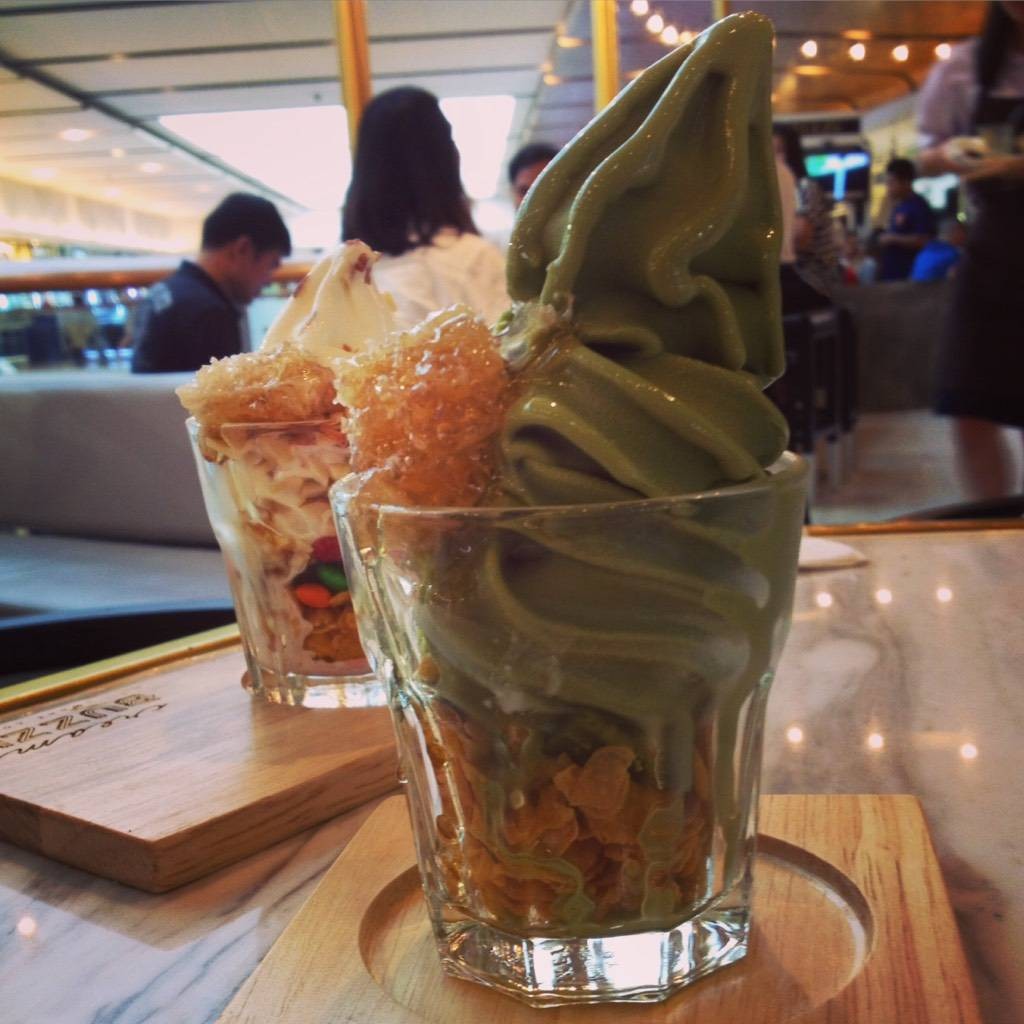 รีวิว Creamy Buzzle ครีมมี่ บัสเซิล - สวยหวานเก๋มากไอครีมรังผึ้ง