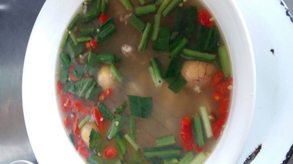 รีวิว ร้านไก่หุบบอน บ้านบึง - ร้อน ร้อน อย่าลืมนึกถึงไก่