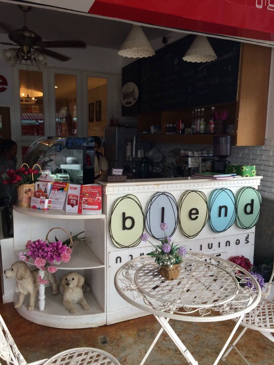 รีวิว Blend Cafe' - ร้านกาแฟเล็กๆที่น่าหลงไหล - Wongnai