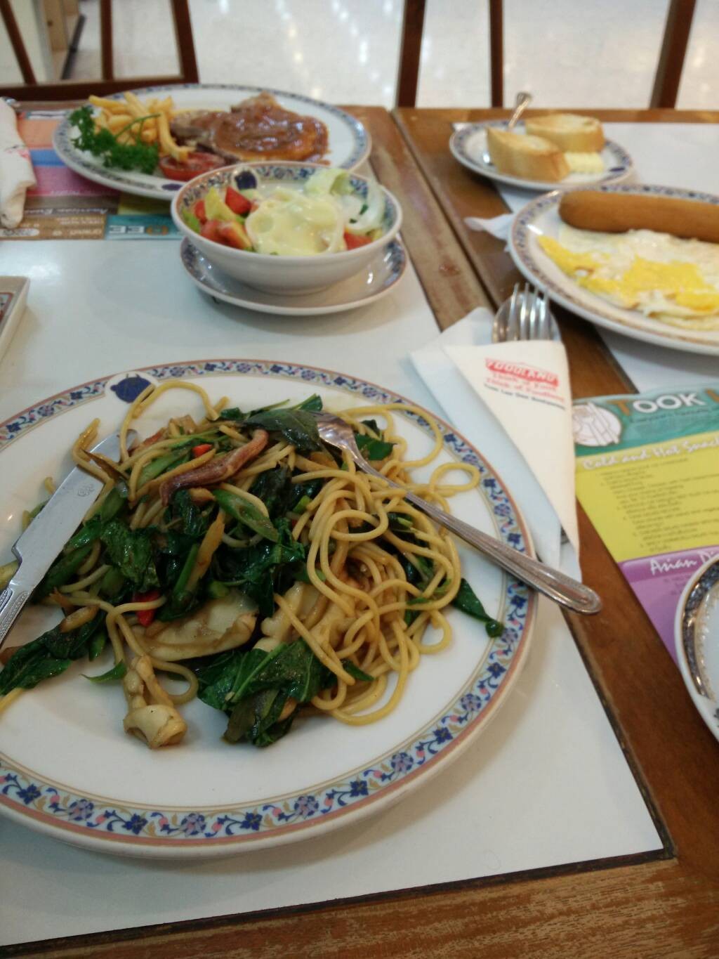 รีวิว Took Lae Dee ฟู้ดแลนด์ จรัญสนิทวงศ์ - ชื่อร้านถูกและดี แต่ไม่ถูก ...