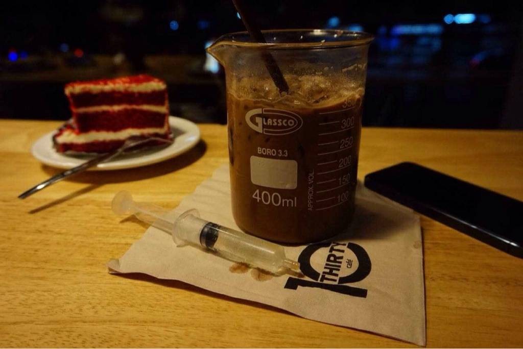 รีวิว 10THIRTY CAFE - 10 thirty cafe 24 h