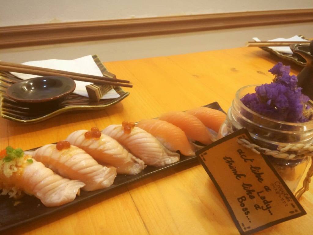 รีวิว Crispy cafe - ซูซิเต็มปากเต็มคำ