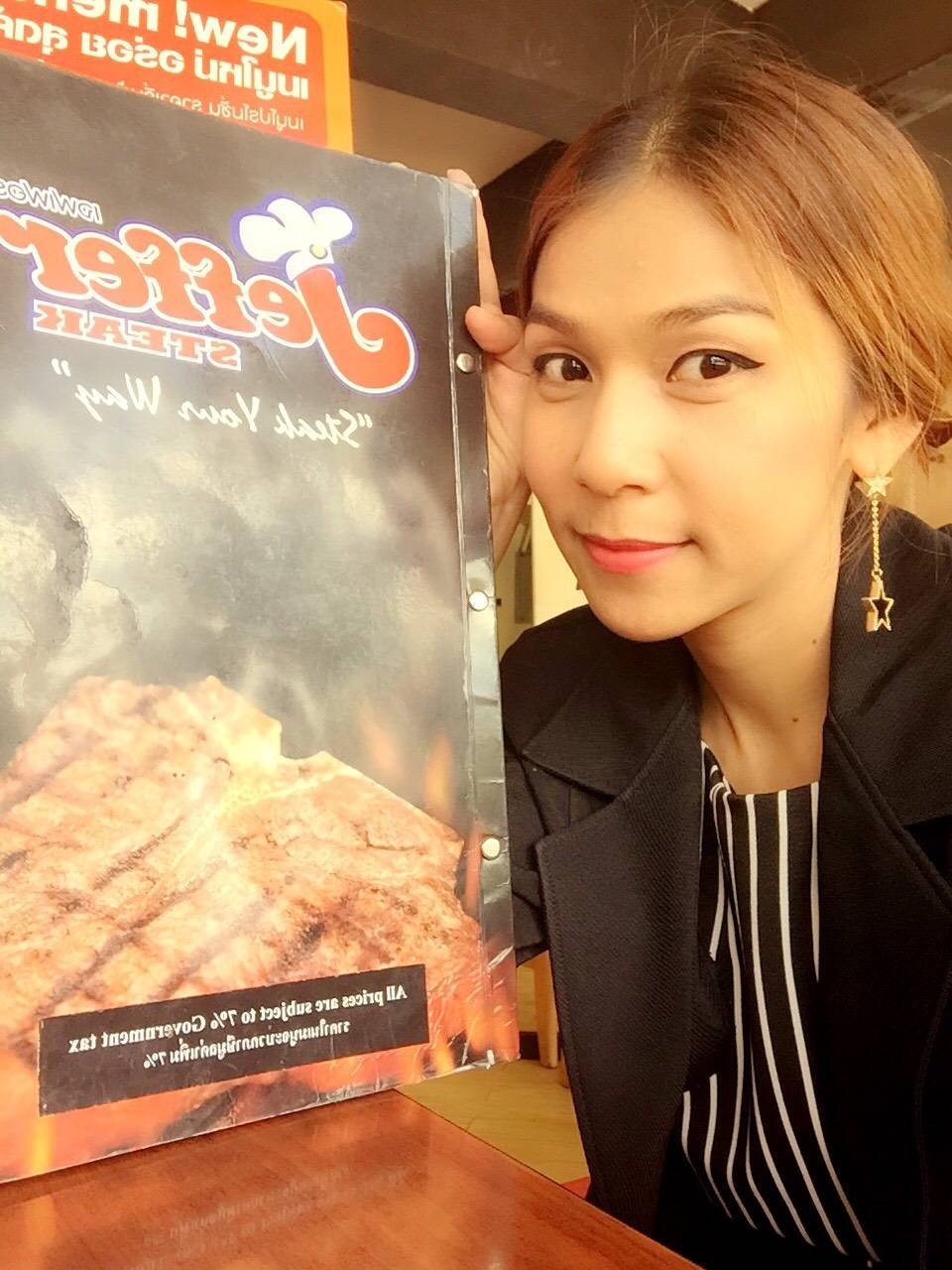 รีวิว Jeffer Steak ตะวันนา - อาหารโอเค ราคาไม่แพง หากหลายเมนูให้เลือกสรรค์