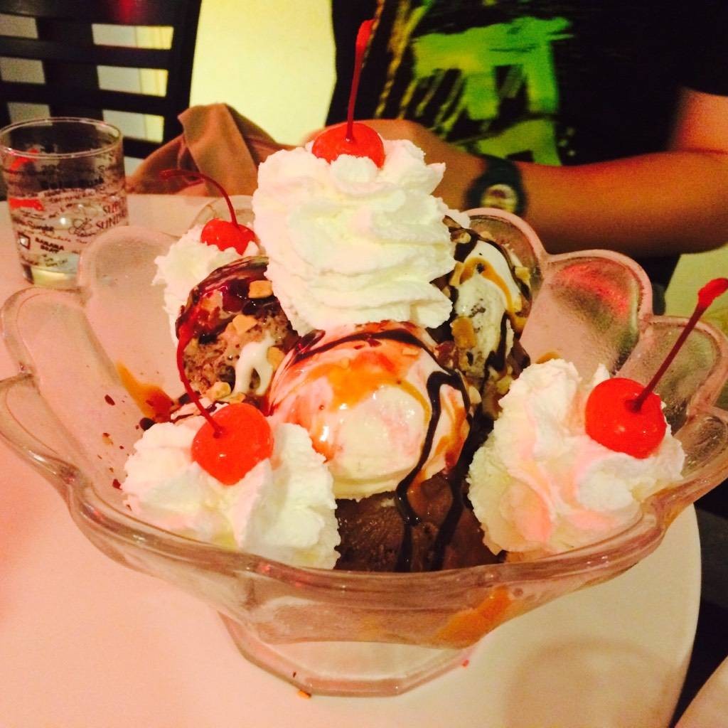 รีวิว Swensen's SILOM COMPLEX - ร้านไอศกรีม หาง่าย มีทั่วไป