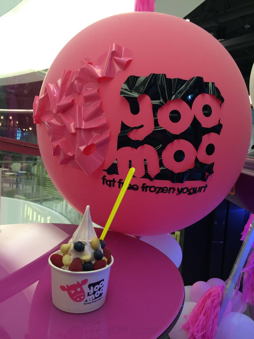 รีวิว Yoomoo Frozen Yoghurt EmQuartier - มาทาน frozen yogurt กันเถอะ