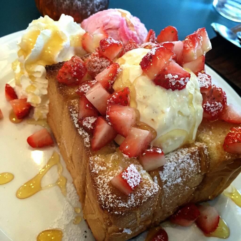 รีวิว Dessert Cafe - ` Honey Toast Club ` 🍓