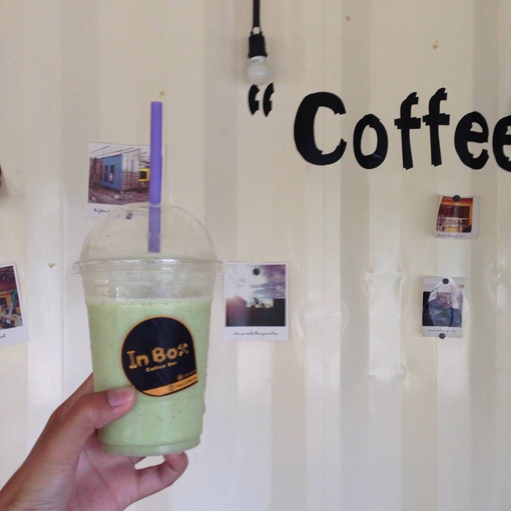 รีวิว Inbox Coffee Bar - ร้านน่านั่งสบายๆอ่านหนังสือก็ได้ชิวก็ด์