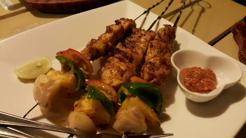 ร้าน Lake Front Feel | รีวิวร้านอาหาร