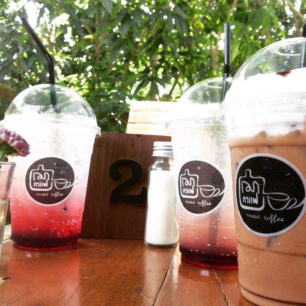 รีวิว Mao Coffee - ร้านออกแบบสวยดีนะ ที่จอดรถก็เยอะ - Wongnai