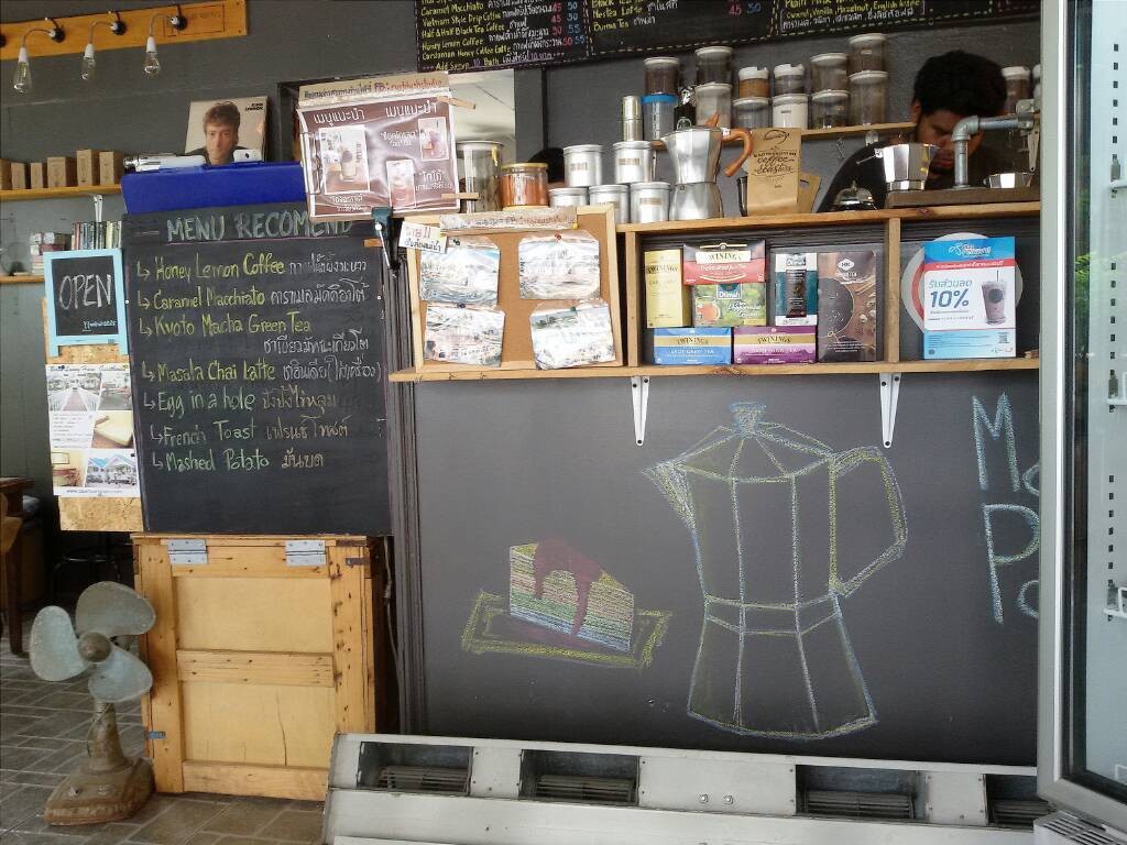 รีวิว rush lush cafe studio - ลอง ละ นะ