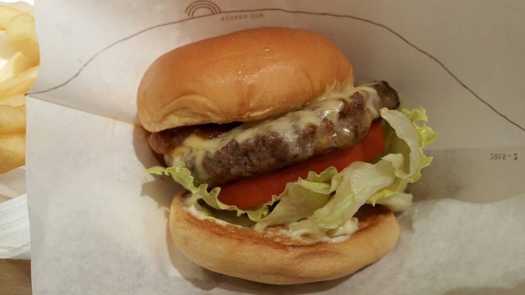 รีวิว MOS BURGER Central World - MS001 - 😊เบอร์เกอร์เนื้อวากิว วีดวี๊ว ...