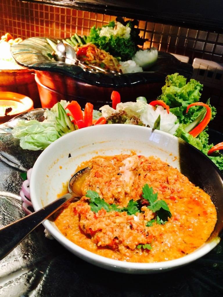รีวิว Edge, Hilton Pattaya Hilton Pattaya Hotel - Sea Food on Friday ...
